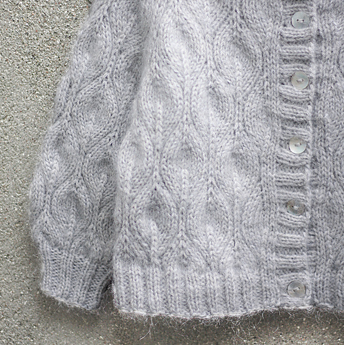 Ravelry: Olive Cardigan - Kids pattern by Pernille Larsen