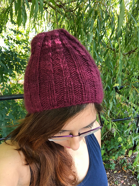 Ravelry: Sister Cables Hat pattern by Knitty Bissy