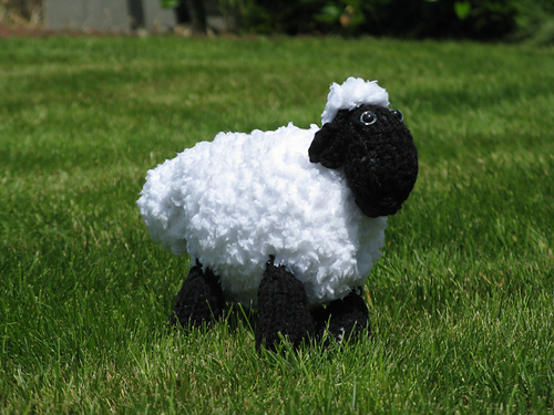 Ravelry: Shaun the Sheep pattern by Erika Hughes
