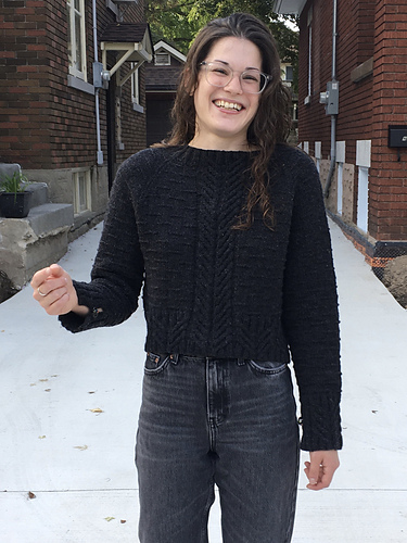 Ravelry: Dashes & Cables pattern by Terri Maue