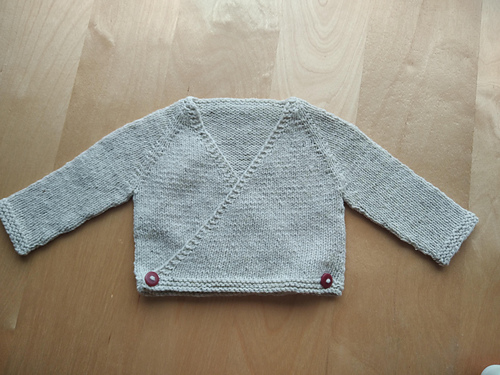 Ravelry: Crossover Baby Cardigan pattern by marianna mel