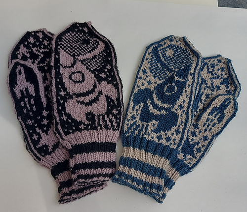 Ravelry: Rocket Ship Mittens pattern by Sharon Oliveira