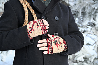 Ravelry: HOLD FAST sailor tattoo gloves pattern by Sharon Oliveira