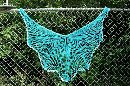 Ravelry: Curse-breaker pattern by Michele DuNaier