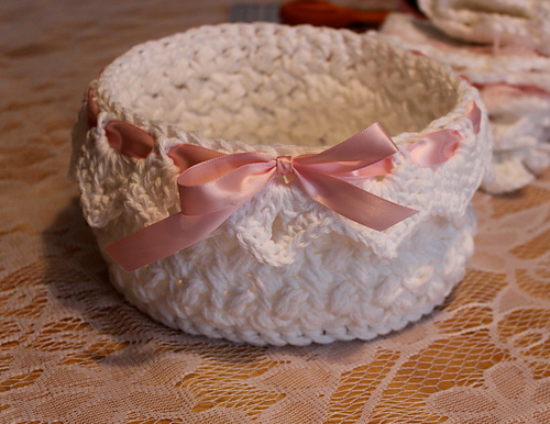 Ravelry: Round Cluster Basket with Drop over Lace Edge pattern by Kris ...