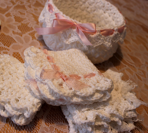 Ravelry: Round Cluster Basket with Drop over Lace Edge pattern by Kris ...