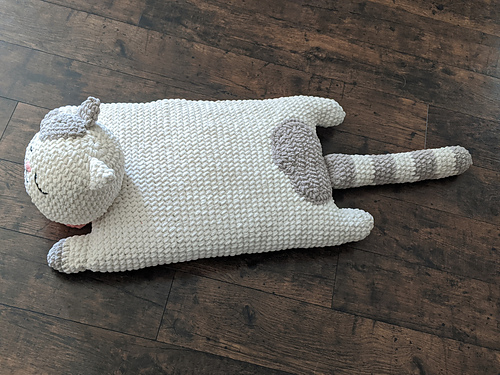 Ravelry: Sleepy Time Kitty Pillow pattern by Kristen Patton