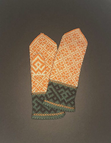 Ravelry: Láð mittens (vettlingar, votter) pattern by Kristin Ornolfsdottir