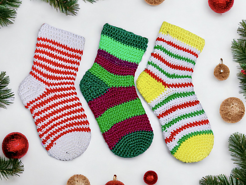 Ravelry: Socks Advent Calendar with 8 sock patterns pattern by Kuema ...