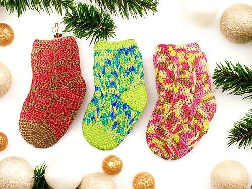 Ravelry: Socks Advent Calendar with 8 sock patterns pattern by Kuema ...