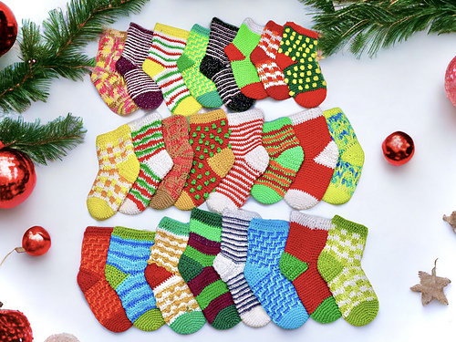 Ravelry: Socks Advent Calendar with 8 sock patterns pattern by Kuema ...