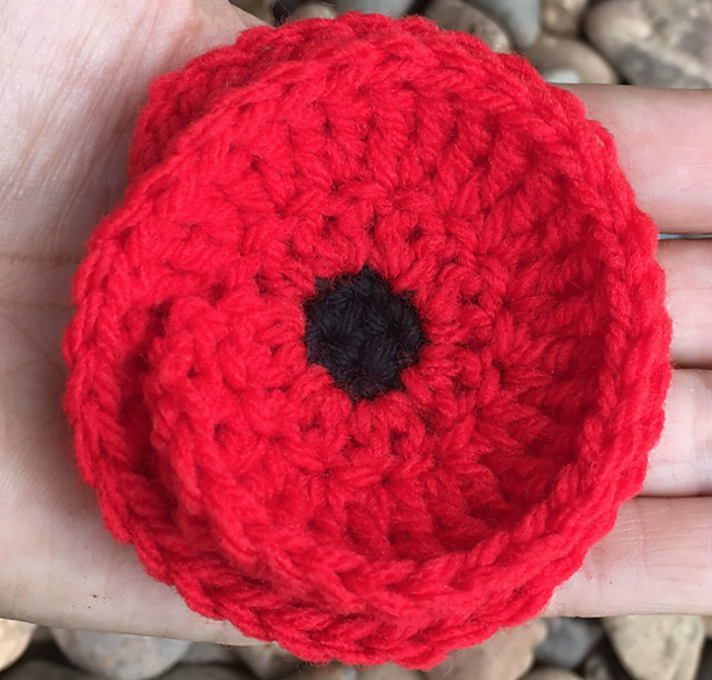 Ravelry: Spiral Poppy Flower pattern by Kulsha