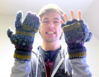 Ravelry: LAHR's JR's Lobster Mitts