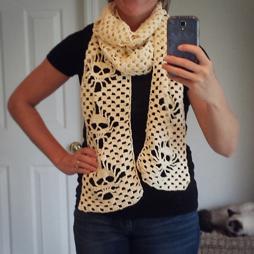 Ravelry: Narrow Crochet Skull Scarf pattern by Karin Kaufmann