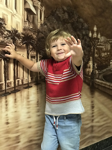 Ravelry: Jumper Pyramid pattern by Elena Lebedeva