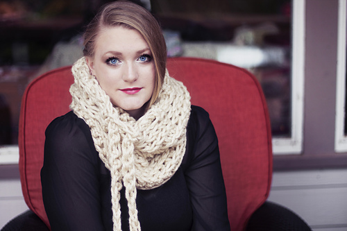 Ravelry: LBK63's Quick and Easy Convertible Drawstring Chunky Cowl