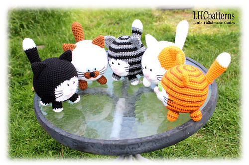 Ravelry: Five Ball Cats pattern by Kristine Kuluka
