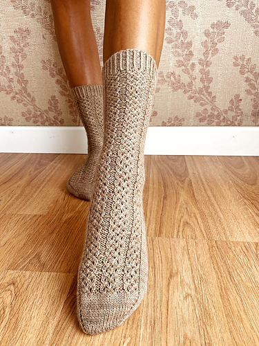 Ravelry: Coco Socks pattern by Lola Dacosta