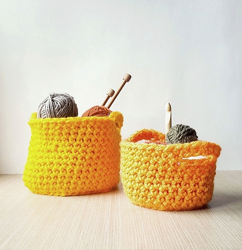 Ravelry: Chunky Baskets pattern by Tanya Eberhardt