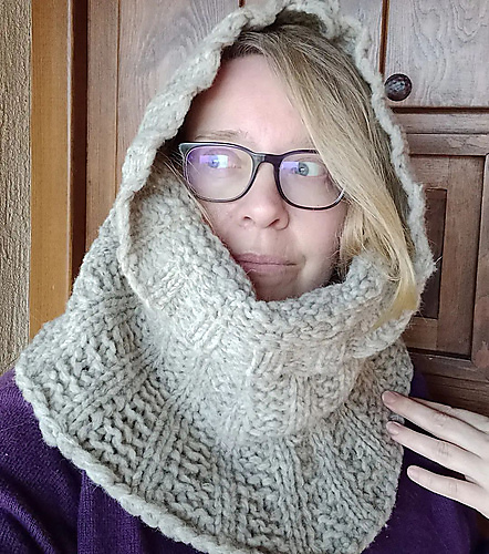 Ravelry: Unspun Cowl pattern by K Hopkins-Carr