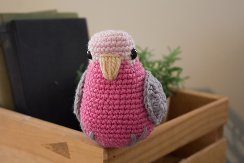 Ravelry: Amigurumi Pink and Grey Galah pattern by Ashley Radalj