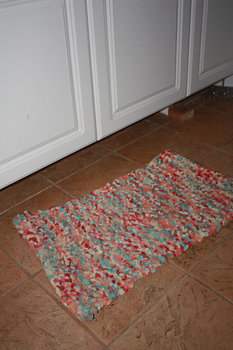 Ravelry: Cushy Toes Mat pattern by Janet Rekesius