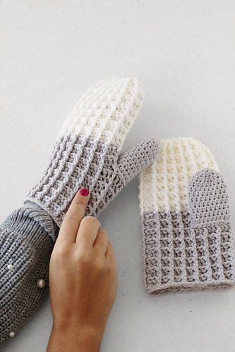 Ravelry: Watson Waffle Mittens pattern by Lakeside Loops