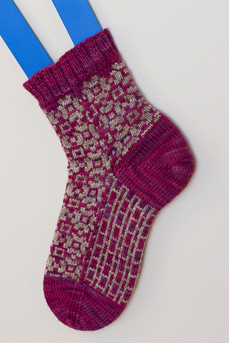 Ravelry: Voila Viola pattern by Allison Janocha