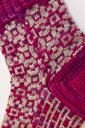 Ravelry: Voila Viola pattern by Allison Janocha