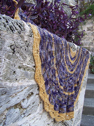 Ravelry: Anadara pattern by Allison Janocha