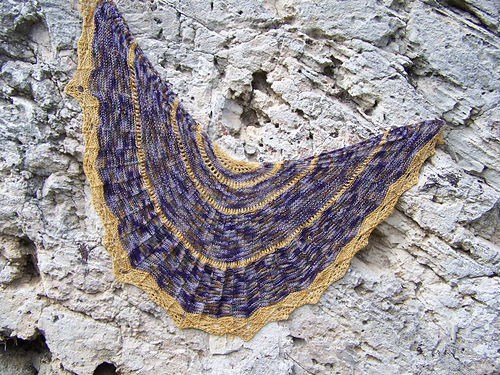 Ravelry: Anadara pattern by Allison Janocha