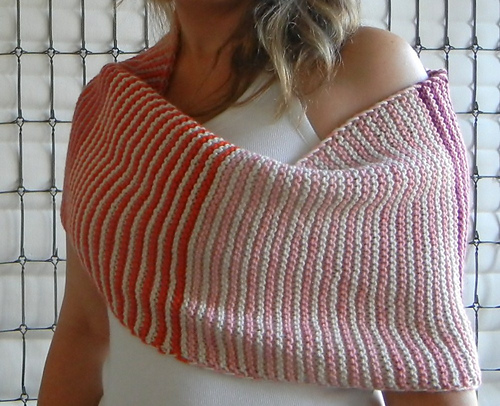 Ravelry: Shift Cowl pattern by Larissa Brown