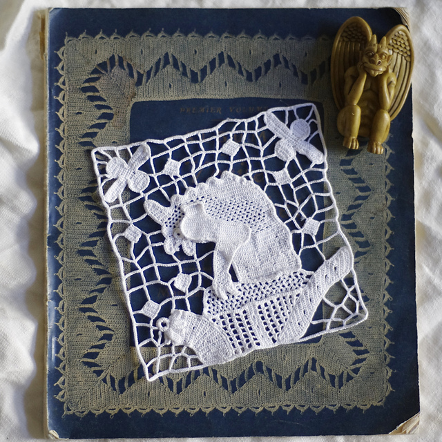 Ravelry: Chimere des Tours Notre-Dame pattern by Madame G. Hardouin