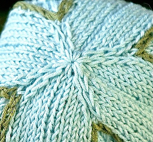 Ravelry: Embossed Leaf Hat pattern by Laura Cunitz