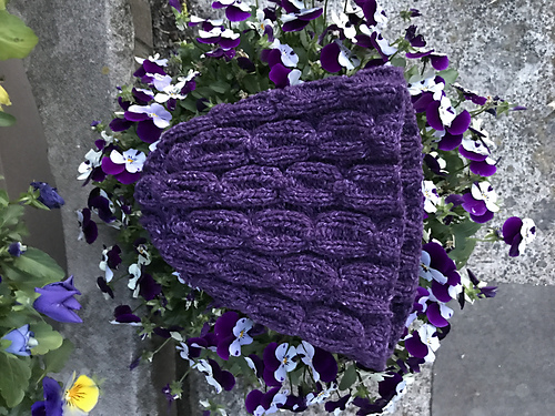 Ravelry: Knitty Knotty pattern by Susan Ashcroft