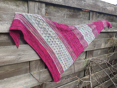 Ravelry: Blooming Texture Shawl pattern by Tina Tse