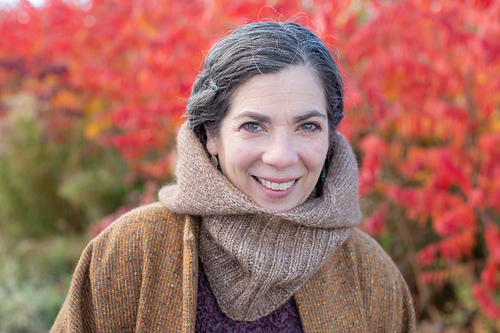 Ravelry: Hoodola: A Basic Hooded Cowl pattern by Laura Nelkin
