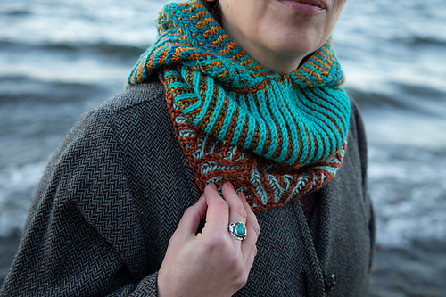 Ravelry: Cowltopus MKAL pattern by Laura Nelkin