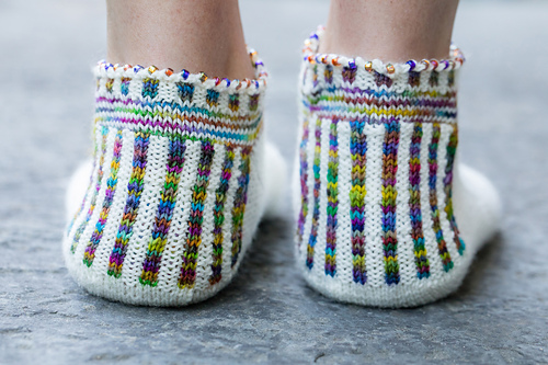 Ravelry: Bottoms Up pattern by Laura Nelkin