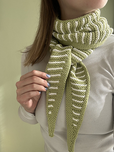 Ravelry: Jacques Scarf pattern by Laura Penrose