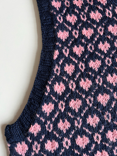 Ravelry: Heartcore Slipover pattern by Clara Eggers