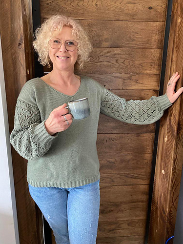 Ravelry: Romantic sweater pattern by Laura Guggino