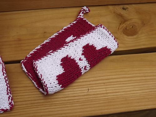 Ravelry: Double Knit Potholder pattern by Lauras Knits