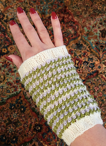 Ravelry: Victorian Muffatee No 4 (1845) pattern by Laura Bain