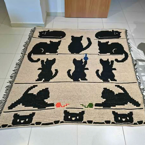 Ravelry: Paulien's Mosaic Kittens pattern by Lynette Kosar