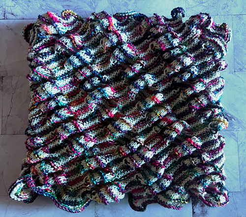 Ravelry: Whirly Giggle Cowl pattern by Lavish Craft