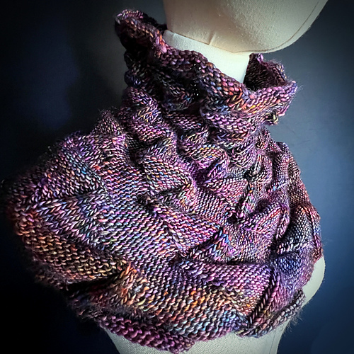 Ravelry: SWAG pattern by Lavish Craft