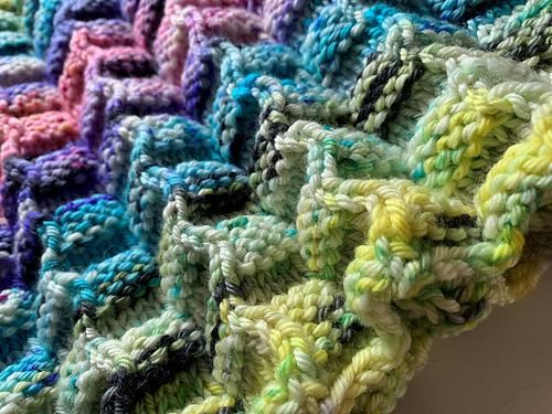 Ravelry: Groove Tube pattern by Lavish Craft