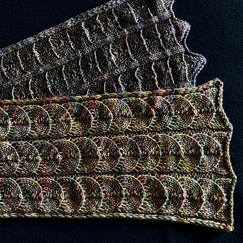 Ravelry: Chippy Scarf pattern by Lavish Craft