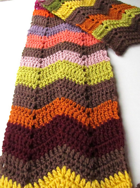 Ravelry: Zig Zag Chevron Scarf pattern by Patricia Hodson
